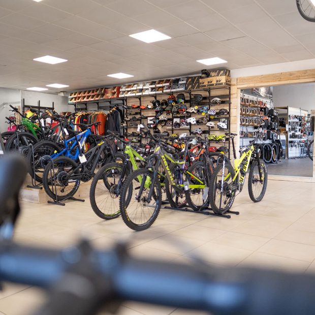 O2 BIKE SHOP – Vente et réparation de cycle – ROUTE • VTT • E-BIKE